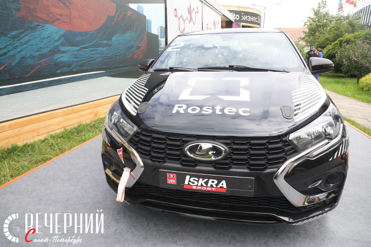 АвтоВАЗ представил гоночную версию Lada Iskra Sport | Вечёрка